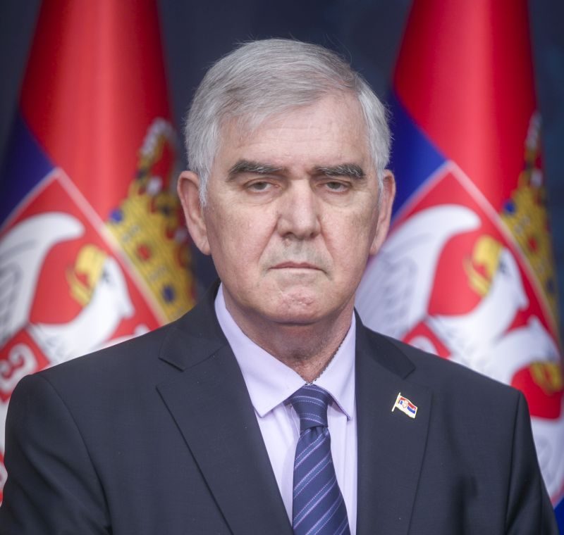 Министар – Министарство за људска и мањинска права и друштвени дијалог